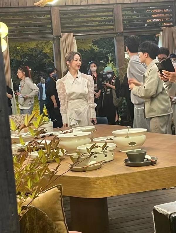 Zhou Shen, Deng Ziqi's "Time Concert 2" was exposed by Reuters, and the ...