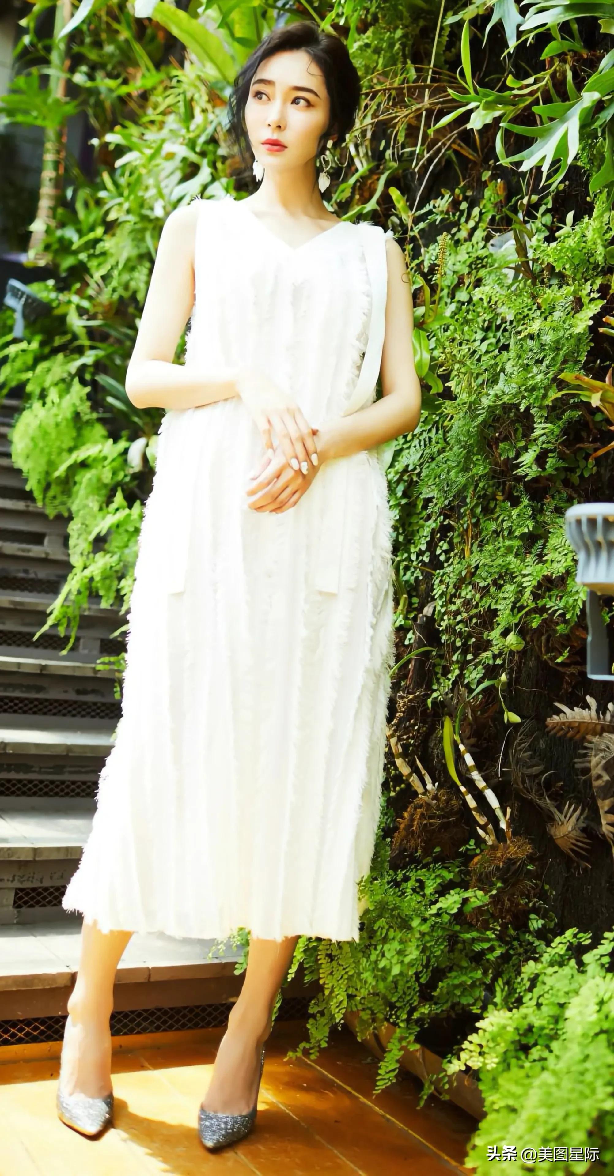 The protagonist of this issue——Hu Ran, the 161st issue of the celebrity stunning beauty series ...