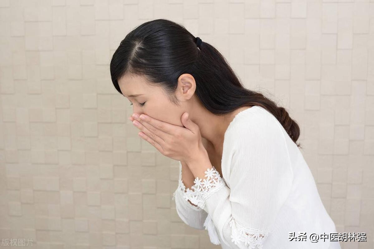 If the liver and gallbladder have damp heat, there will be one ...