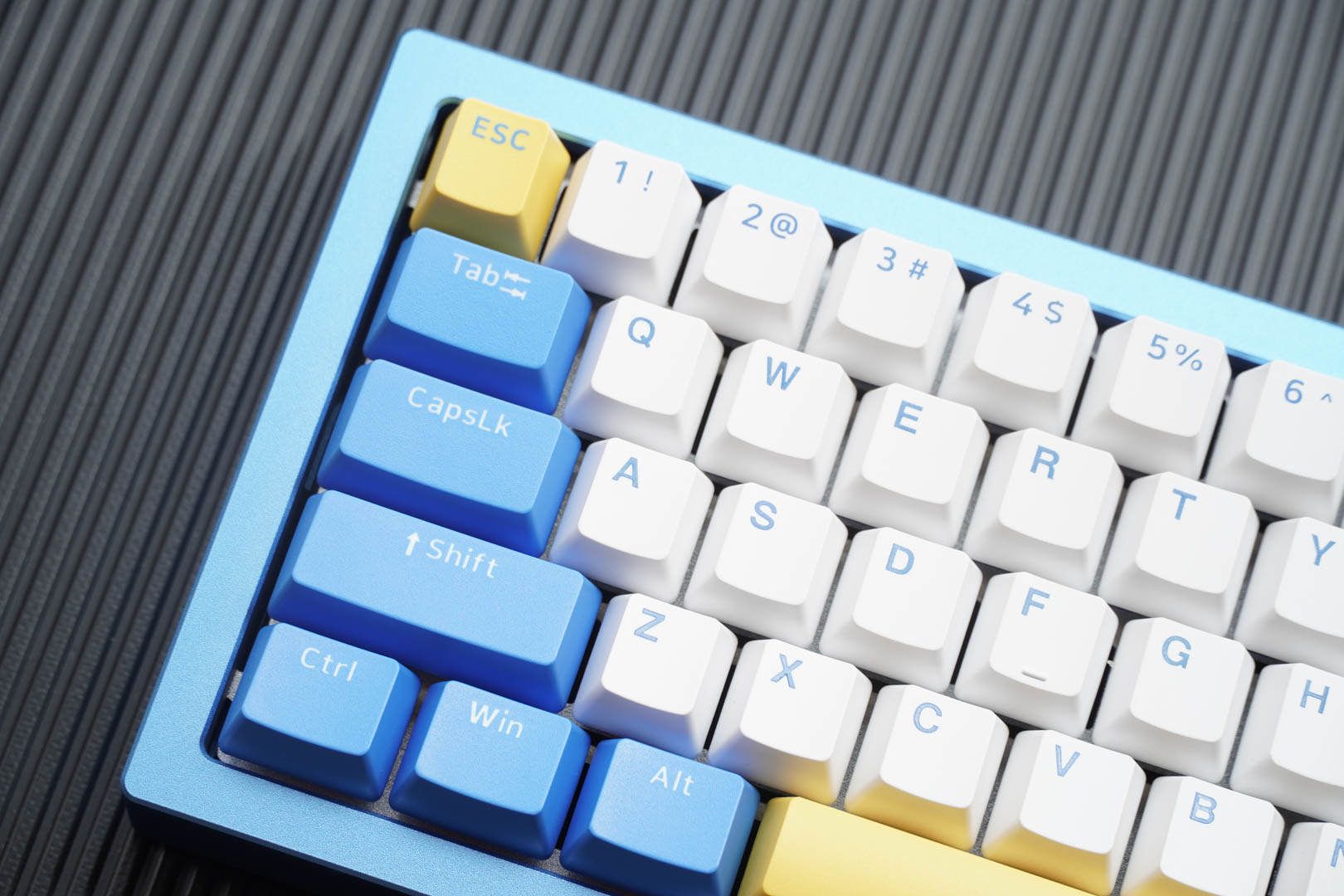 A mechanical keyboard with strong integrity, Heijue AC067 Yuanfeng Blue ...