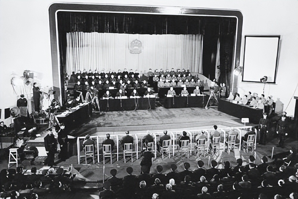 In 1976, the "Gang of Four" was escorted to Qincheng to record - iMedia