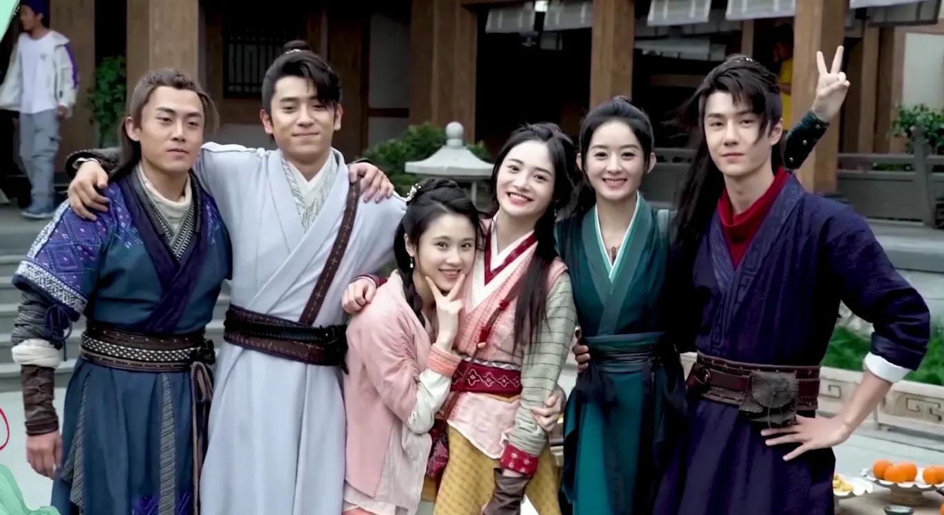 Zhao Liying promotes Chen Ruoxuan's new martial arts drama "Shadow of ...