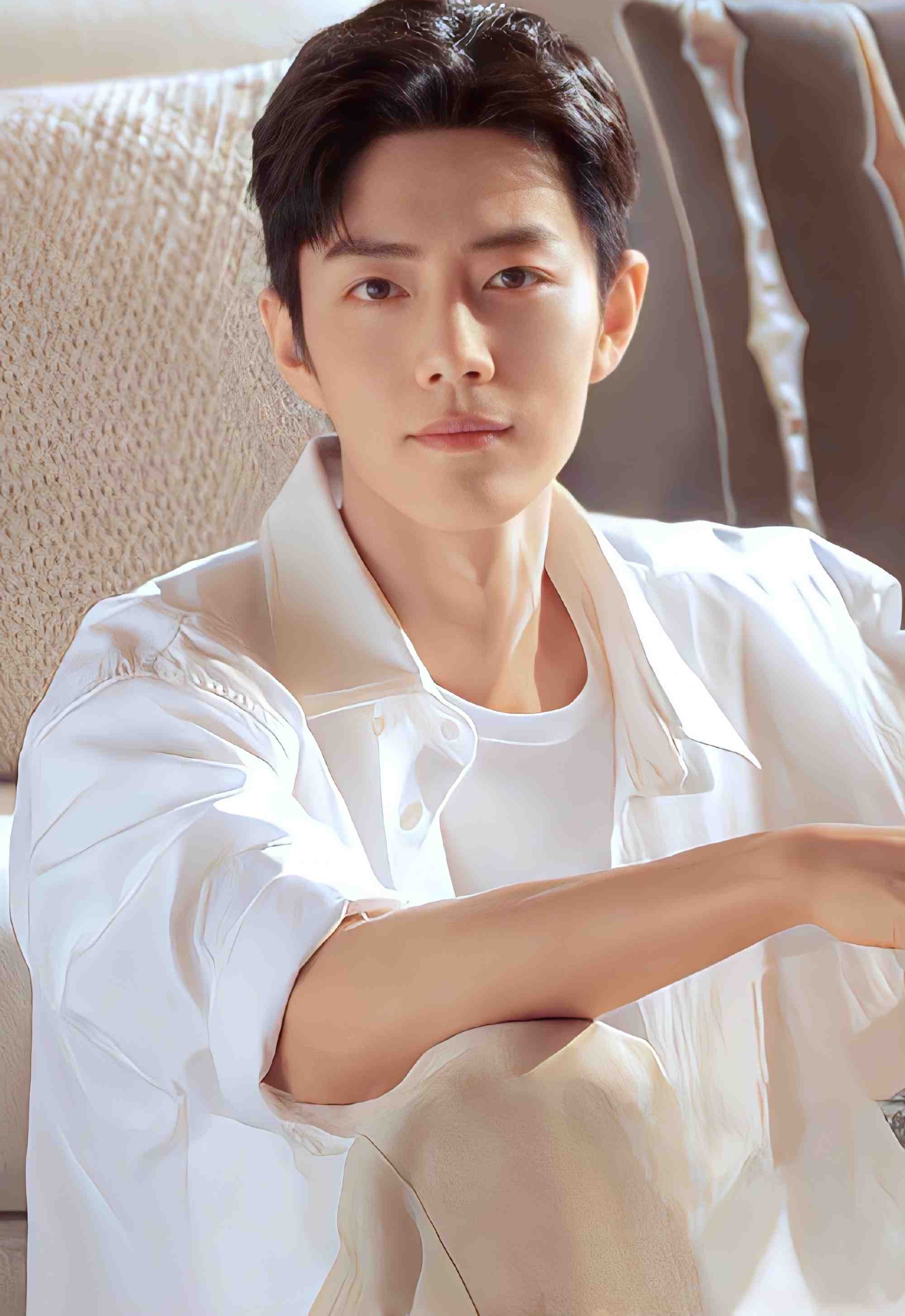 Xiao Zhan wins the world's most handsome actor in 2021 - iNEWS