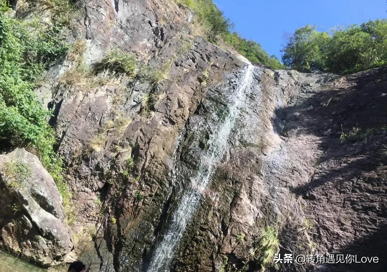 Jiufeng Mountain in Autumn - iNEWS