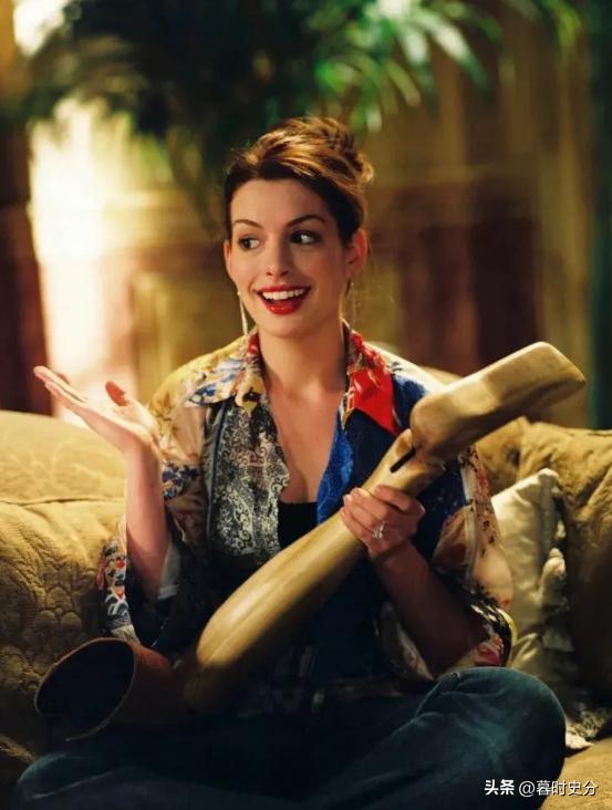 The beautiful commoner princess needs to find a balance between power ...