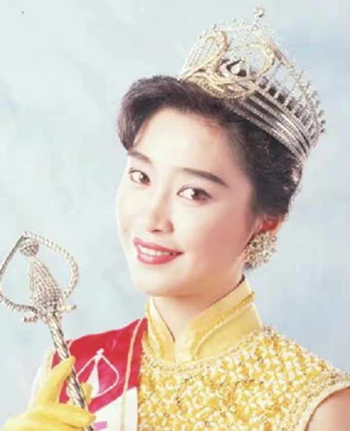 54-year-old Li Keqin bought many luxury houses in a row, Lu Shuyi was ...