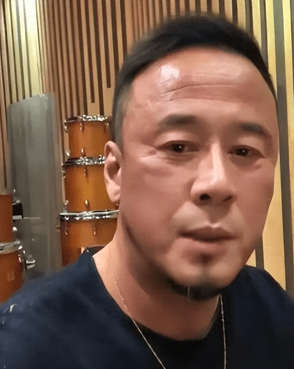 "Yang Kun spoke up for Na Ying. This time, his courage deserves our ...