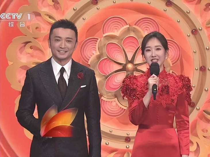 CCTV's new beauty anchor, with a combination of beauty and talent, in ...