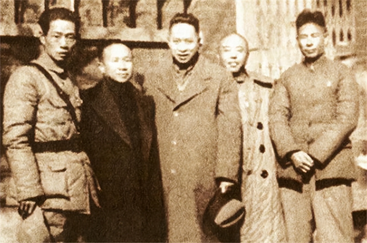 In the Southern Anhui Incident in 1941, three New Fourth Army generals ...