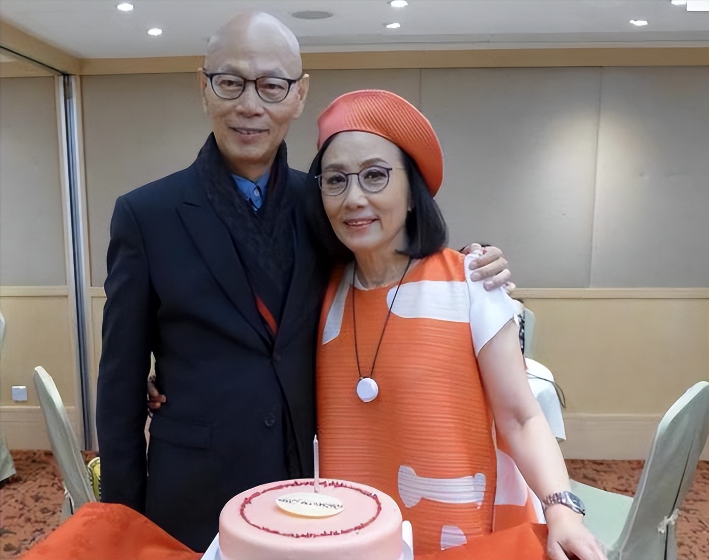 75-year-old Wang Mingquan was busy with work on his birthday, and Luo ...
