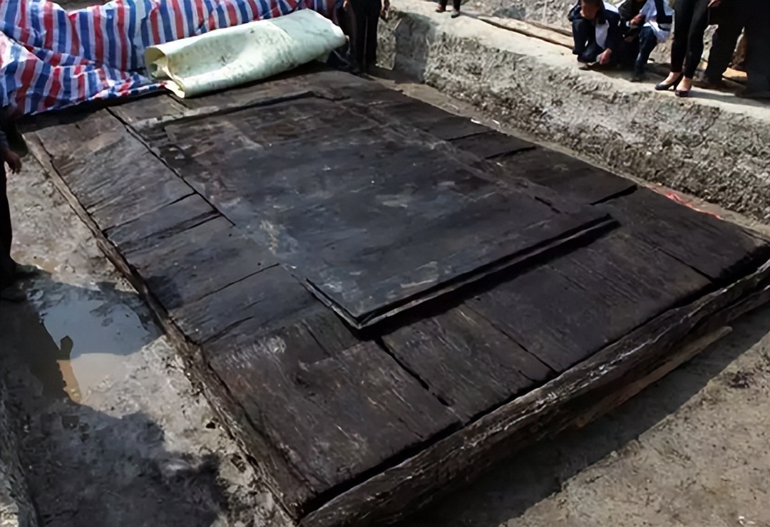 Two ancient tombs were discovered on the construction site, with a ...