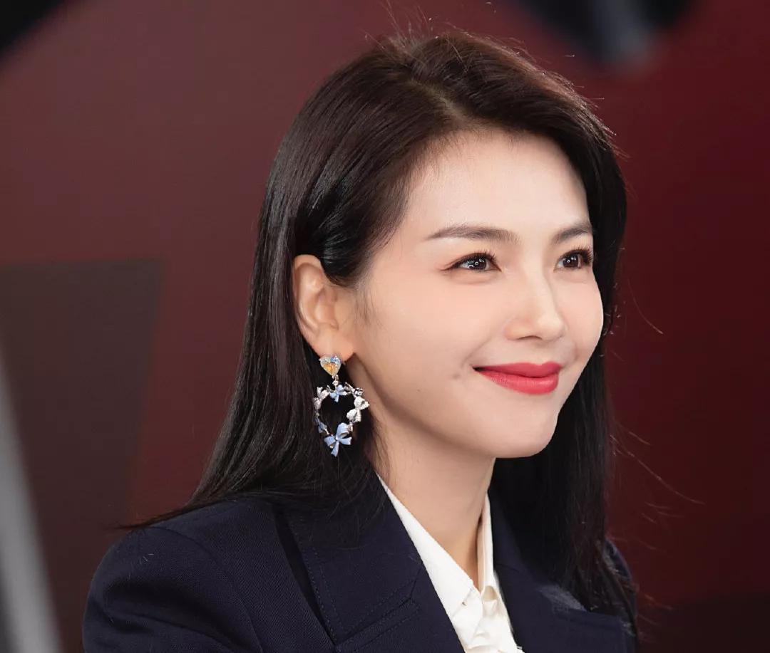 Earning 400 million in three years to pay off the debt for the rich ...