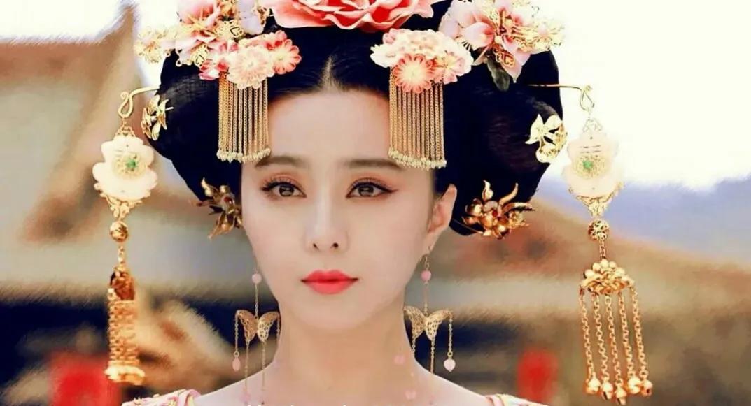 Bing Bing ancient costume modeling - iMedia