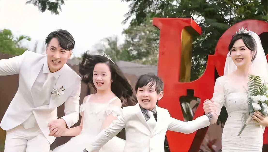 Wu Zun's wedding photos exposed! The first love wife wears a Chinese ...