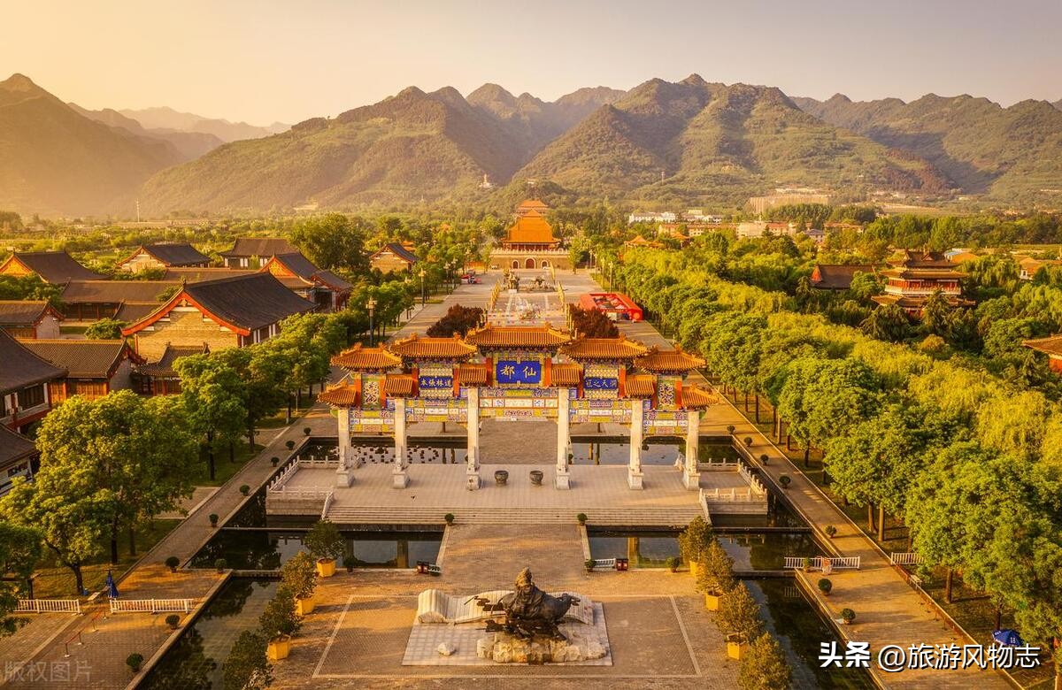 Which one is the Chinese Taoist temple, the "No. 1 temple in the world ...