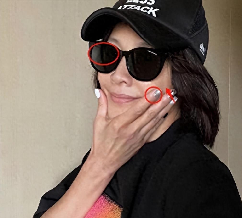 This time, the relationship between Tony Leung and Carina Lau makes us ...