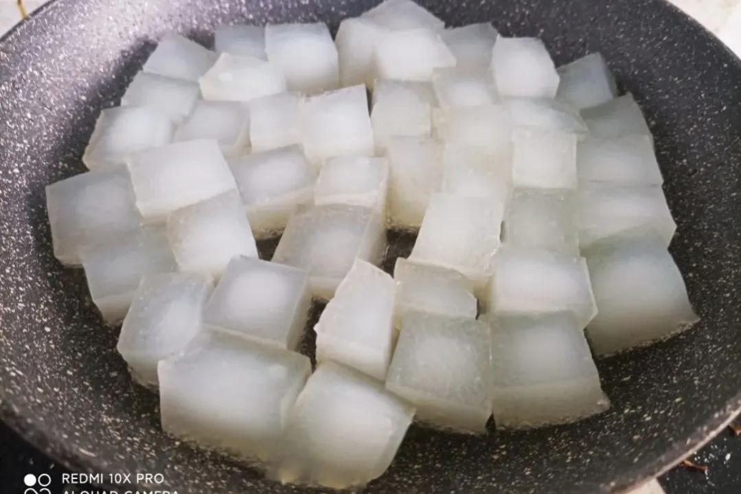 The authentic stir-fried stew that Dalian locals will eat is delicious ...