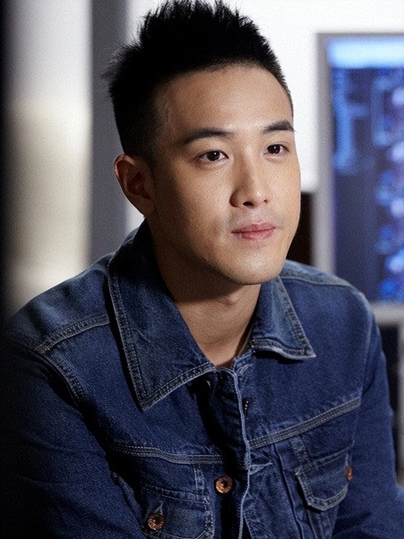 Zeng Zhiwei's sentence "I sneaked past her" revealed the chaotic love ...