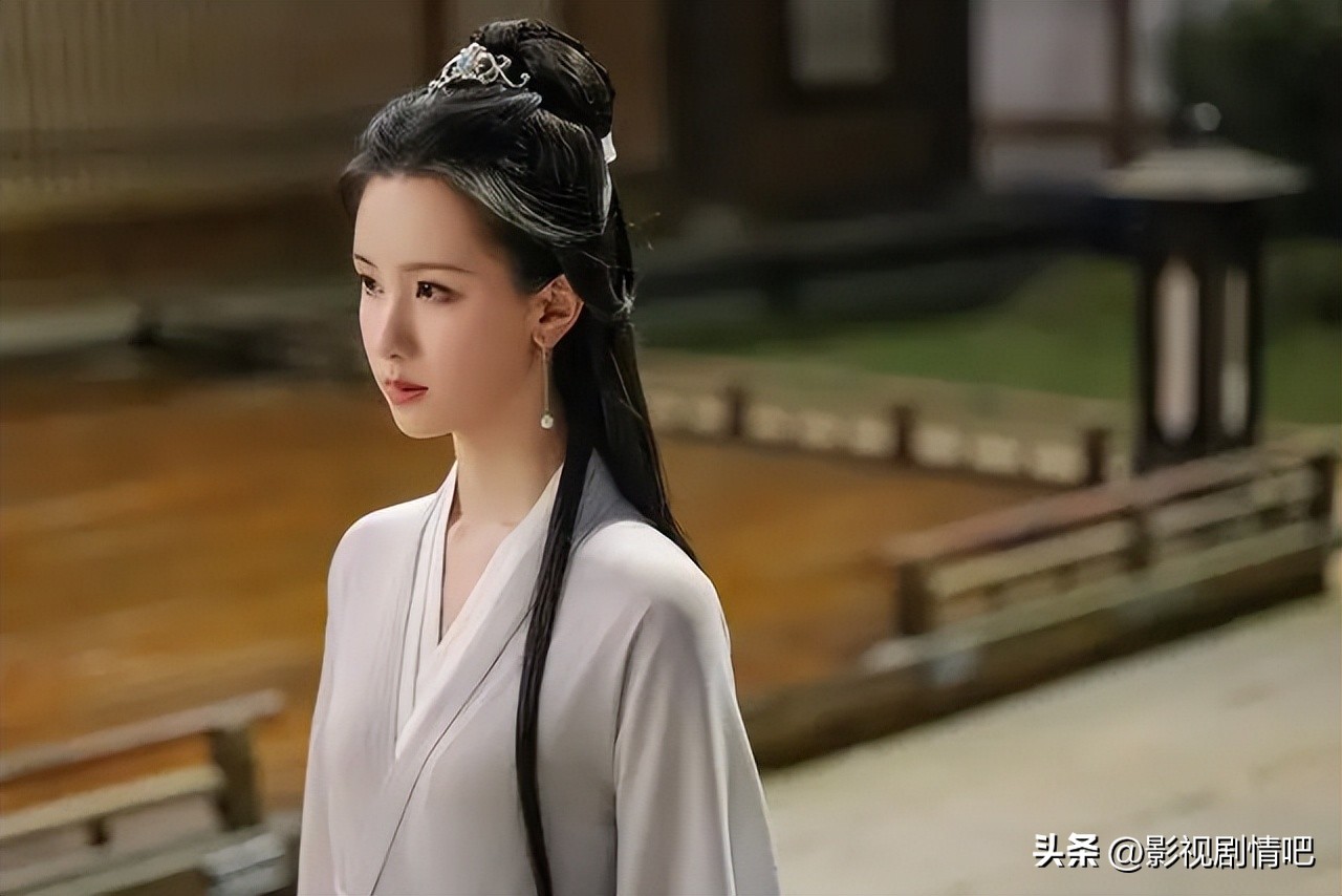 Lotus House Episode 8: Li Lianhua returns to Baichuanyuan - iNEWS