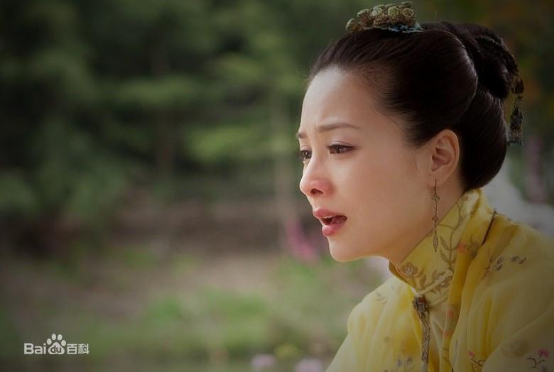 Feng Shaofeng and Zhao Liying brought their children to a dinner party ...