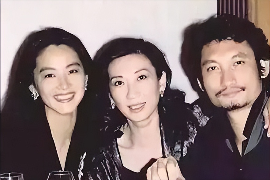 Tsui Hark's 73-year-old girlfriend Lele is suspected of being pregnant ...