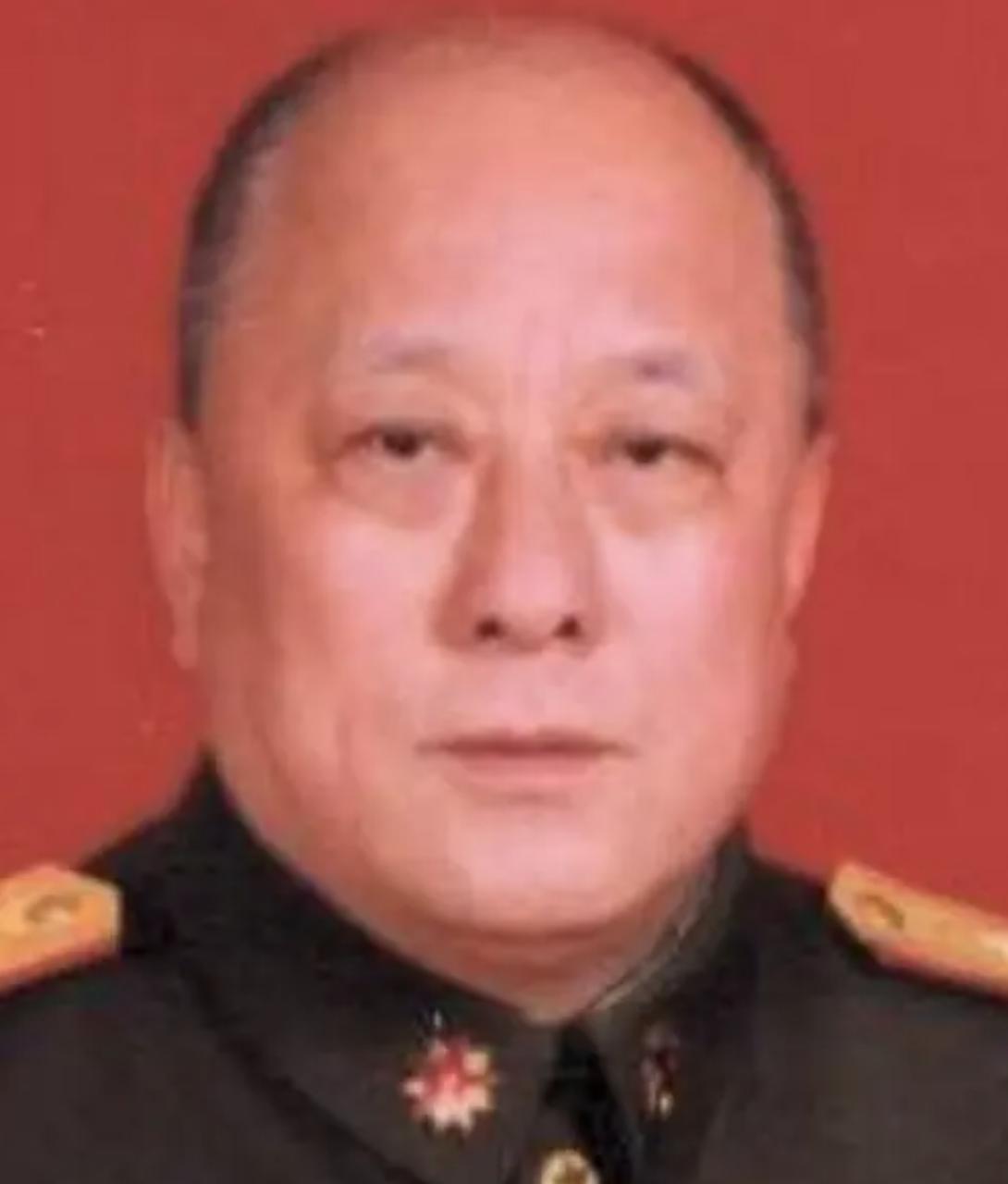 He used to be the commander of the Xinjiang Military Region. He loved ...
