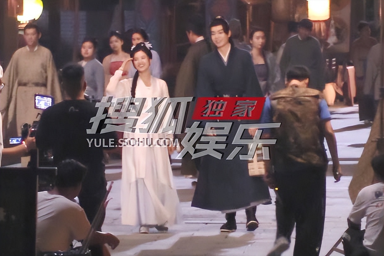 Exclusive: Hu Yitian, Zhang Jingyi and Reuters hold hands and go ...