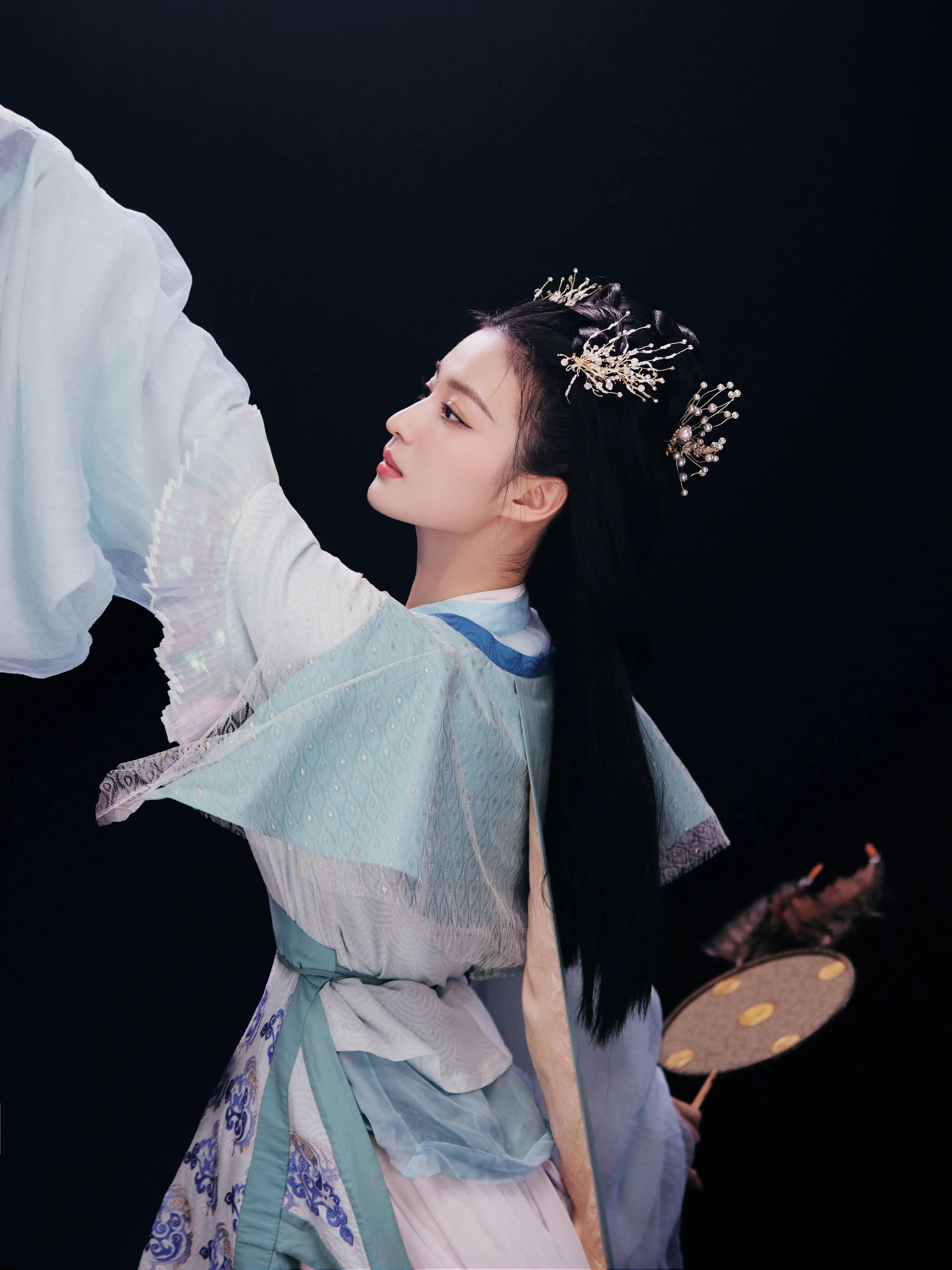 Wang Churan's antique style is really beautiful to my heart - iNEWS