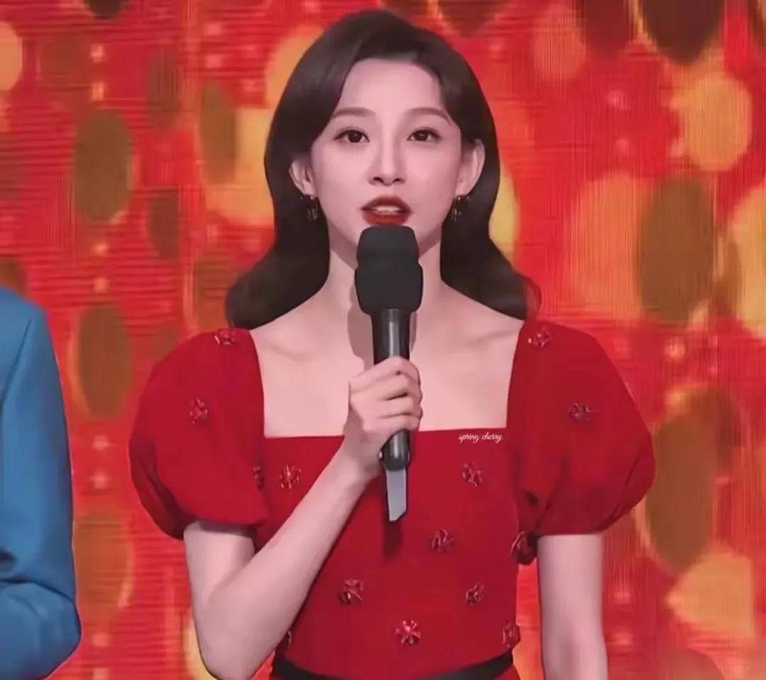 CCTV host Ma Fanshu - iNEWS