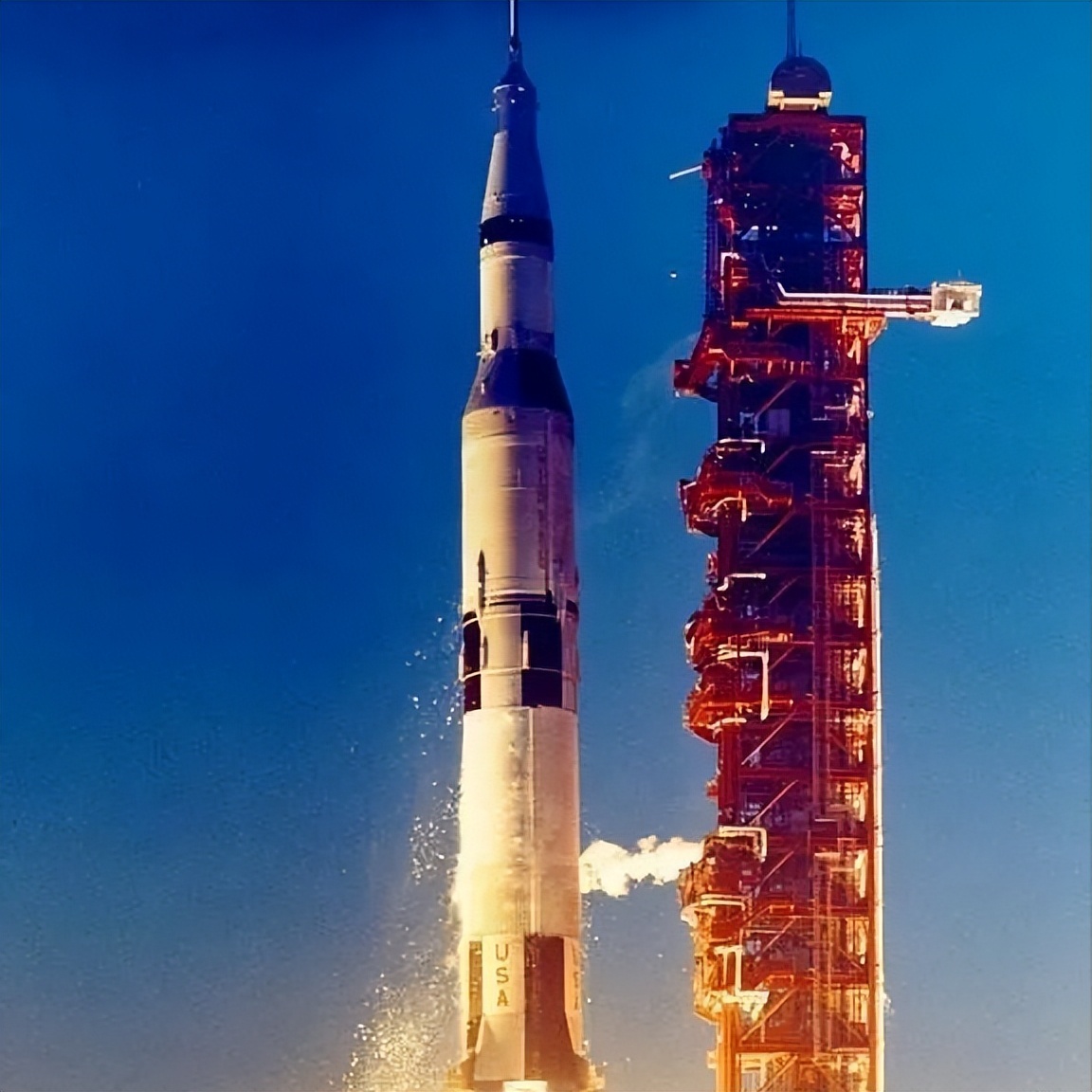 The world's first ballistic missile, the V-2 rocket and the origins of ...