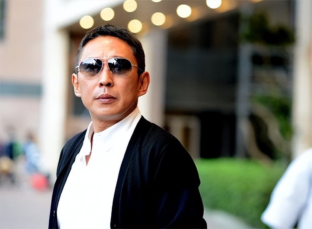 From a well-known director to being imprisoned, what did Niu Chengze do ...