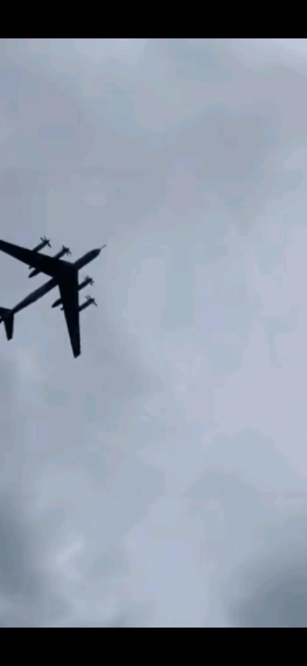 Did Russian Strategic Bombers Really Fly to the Donetsk Front? - iNEWS