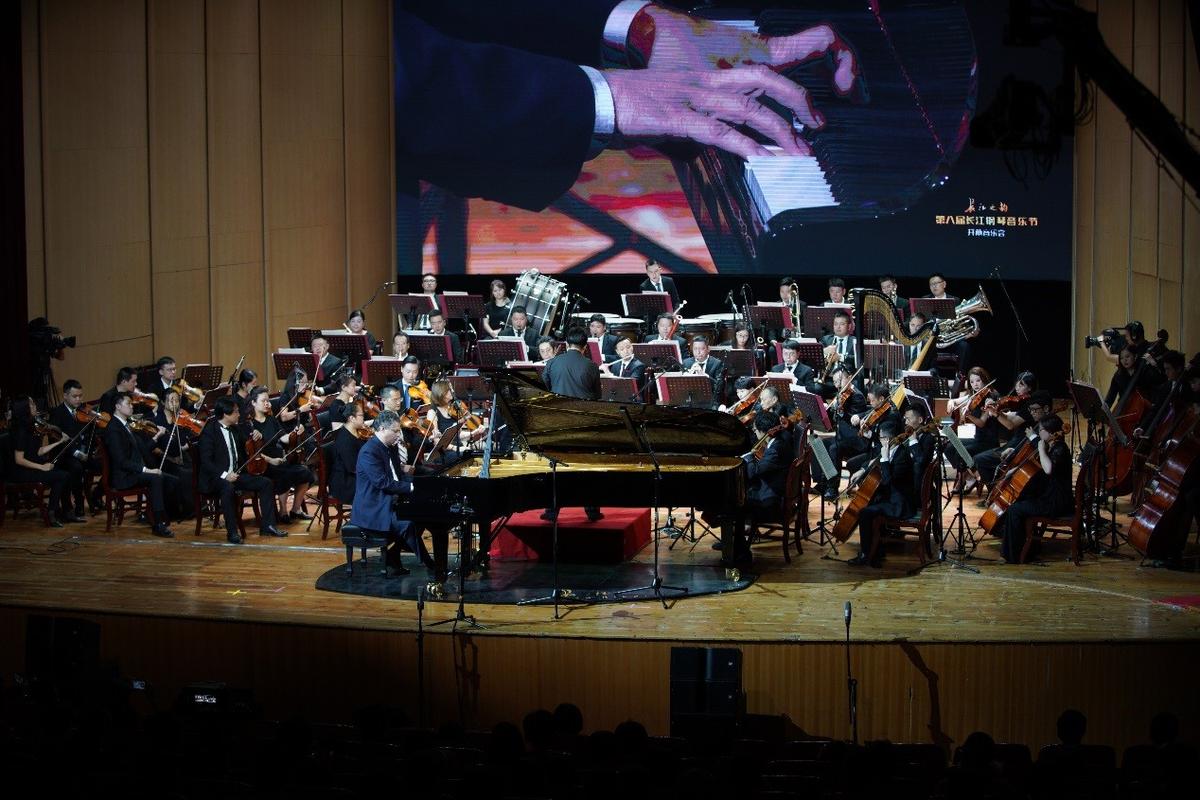 Bach's music, from spiritual bathing to emotional expression, exploring ...