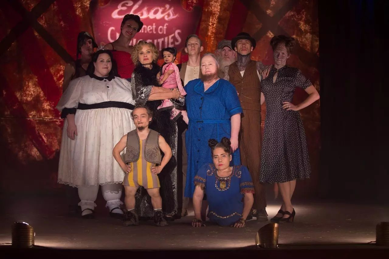 "Freak" love story!Hunting for 'Freak Show' Stars, 'Monkey Woman' and ...