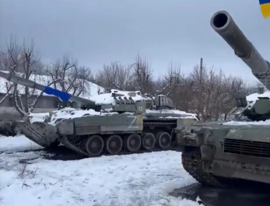 The tanks of the 4th Guards Tank Division of the Moscow Garrison were ...