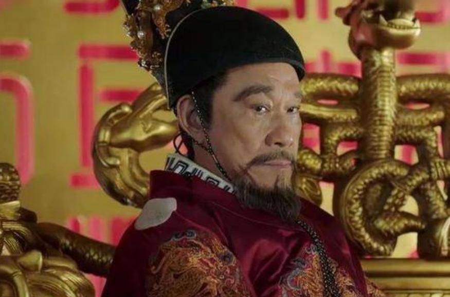 A minister in the Ming Dynasty gave the emperor a gift and was ...