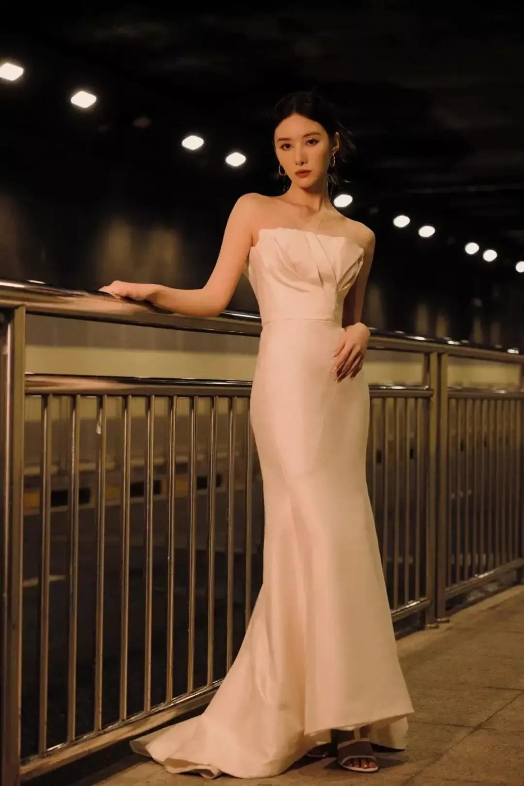 Celebrity Pretty Lady: Stunning photoshoot of the heroine Wu You in ...