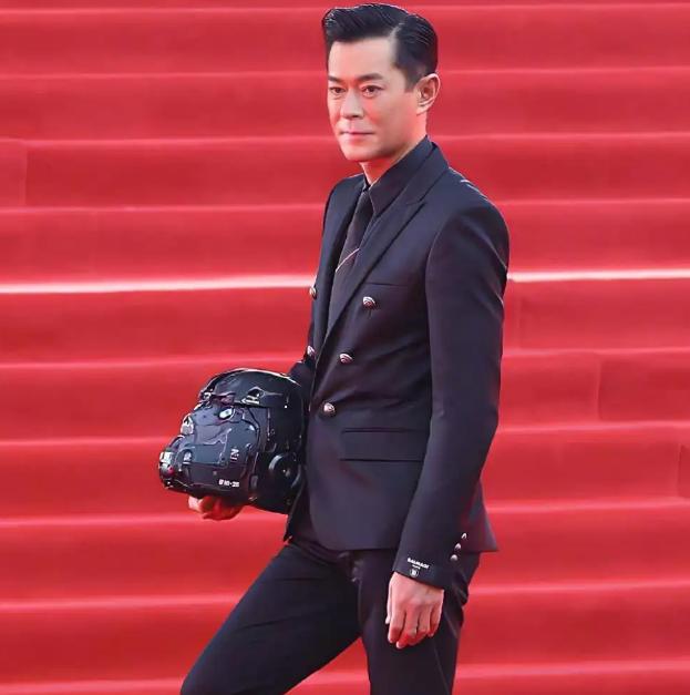 On the road to realize his movie dream, Gu Tianle is far less lucky ...