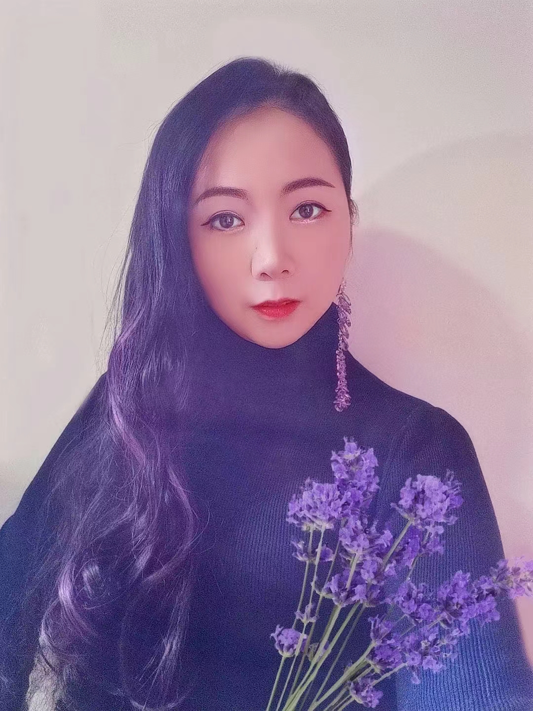 Singer Yang Yulian was promoted by Tang Lei in "Lilac Flower" - iNEWS
