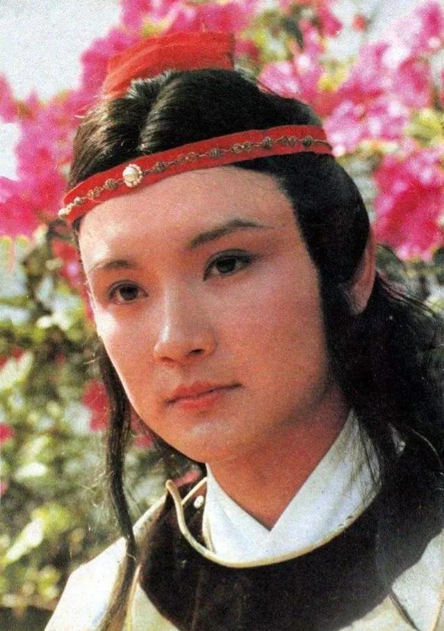 In Dream of Red Mansions, what does "sticking biscuits" mean?Have Qin ...