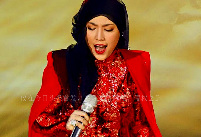 Sheela, a well-known singer, has completed the divorce procedures and ...