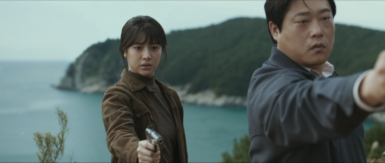 The two male gods of "Hunting" are so fun!The scale of the dark spy war ...