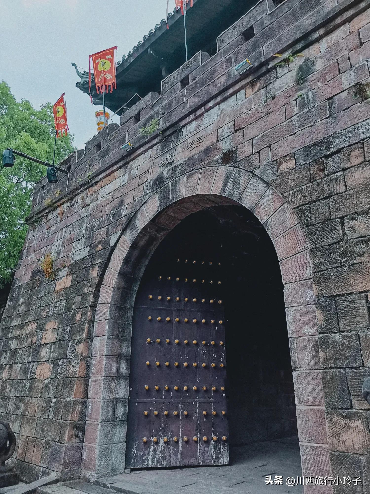 Personal Travels·Ya'an Lushan Ancient City of Hanjiang·1939 Liang ...