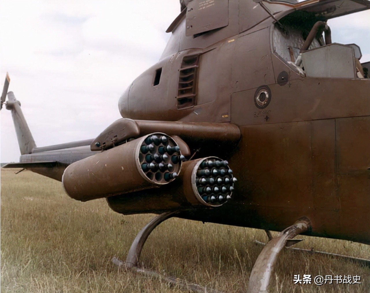 Soldiers' DIY weapons, the XM-477 towed rocket launcher of the 101st ...