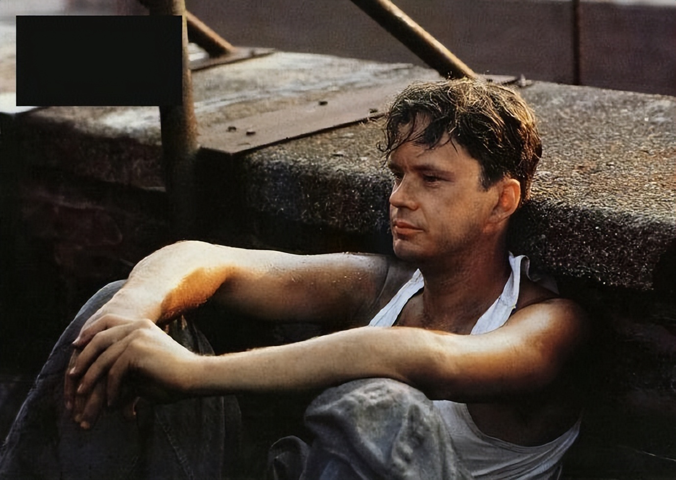 In 1994, Oscar awarded the statuette to "Forrest Gump" because most of ...