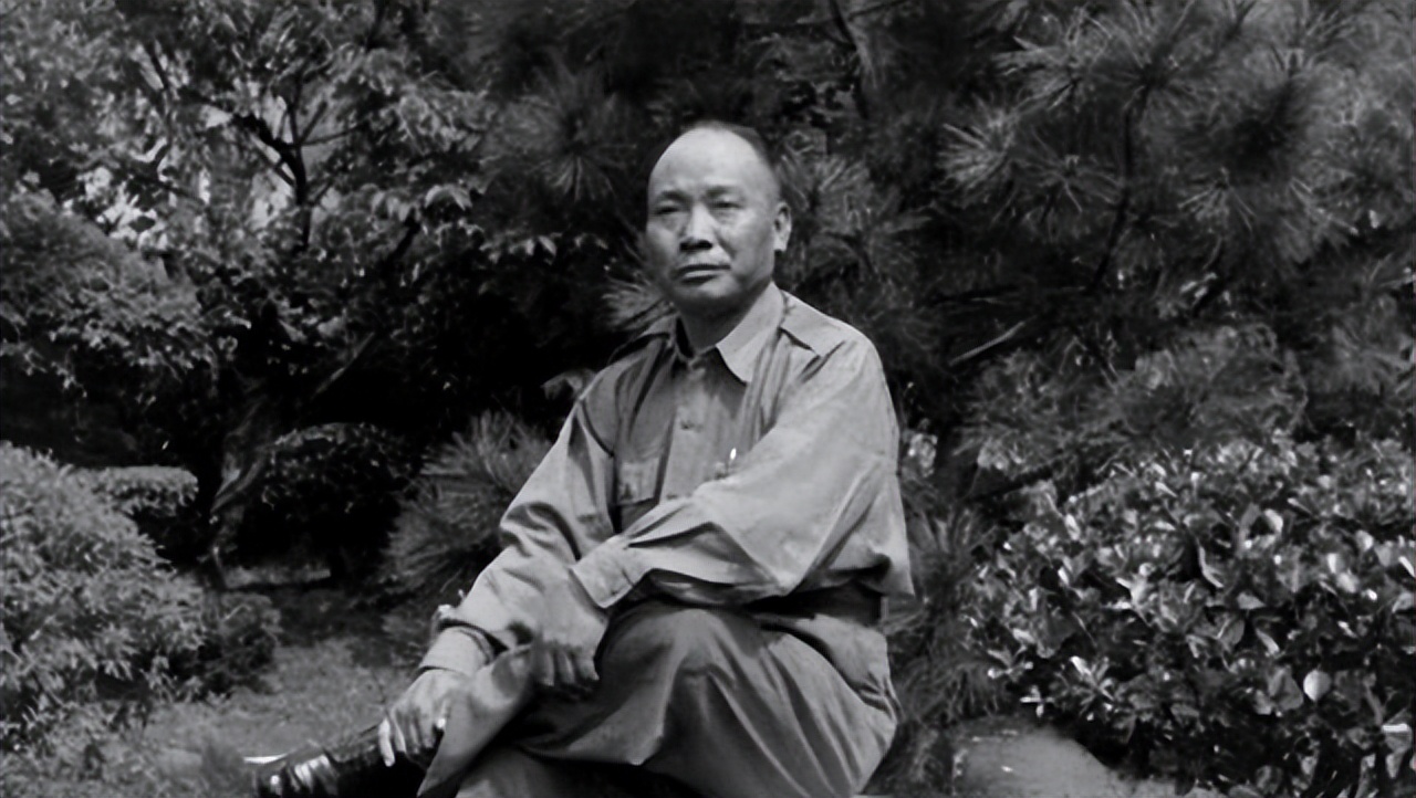Before the liberation of Shanghai in 1949, Tang Enbo sent a secret ...