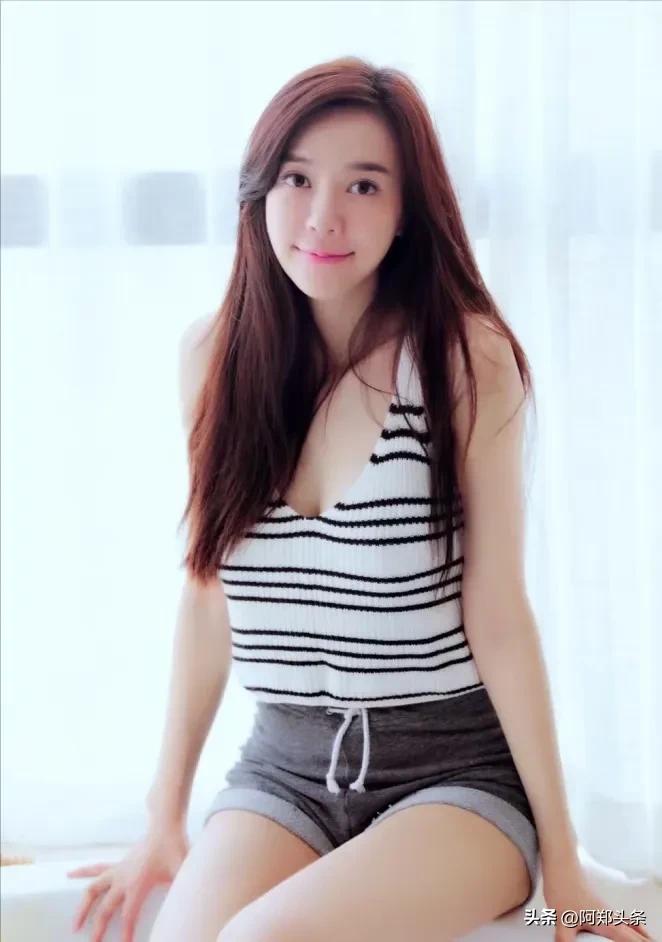 Sexy goddess Zhou Weitong - iMedia