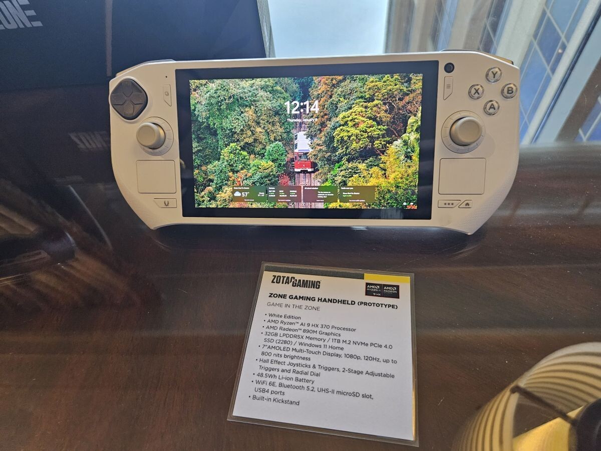 Zotac shows off the prototype of the ZONE handheld iteration: white ...