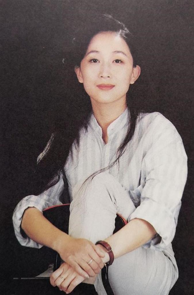 Famous actor Chen Jin: 58 years old, single and childless, her relationship with "boyfriend" Wu ...