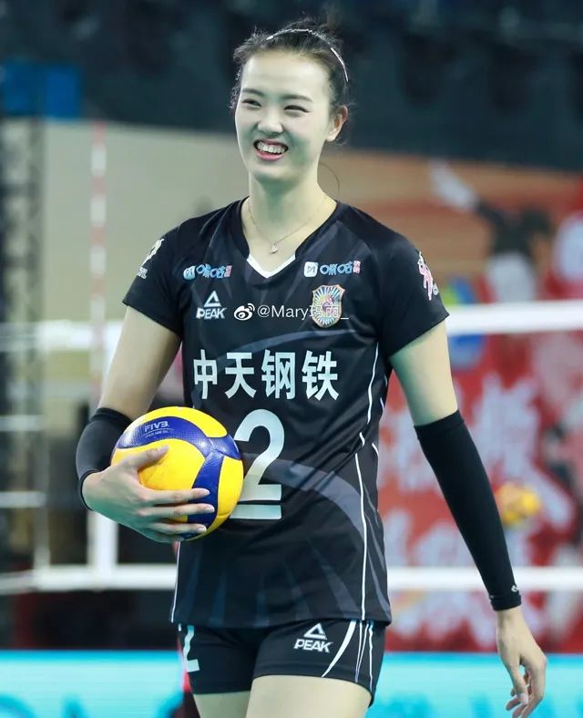 Zhang Changning took over the endorsement, and his figure is seriously ...